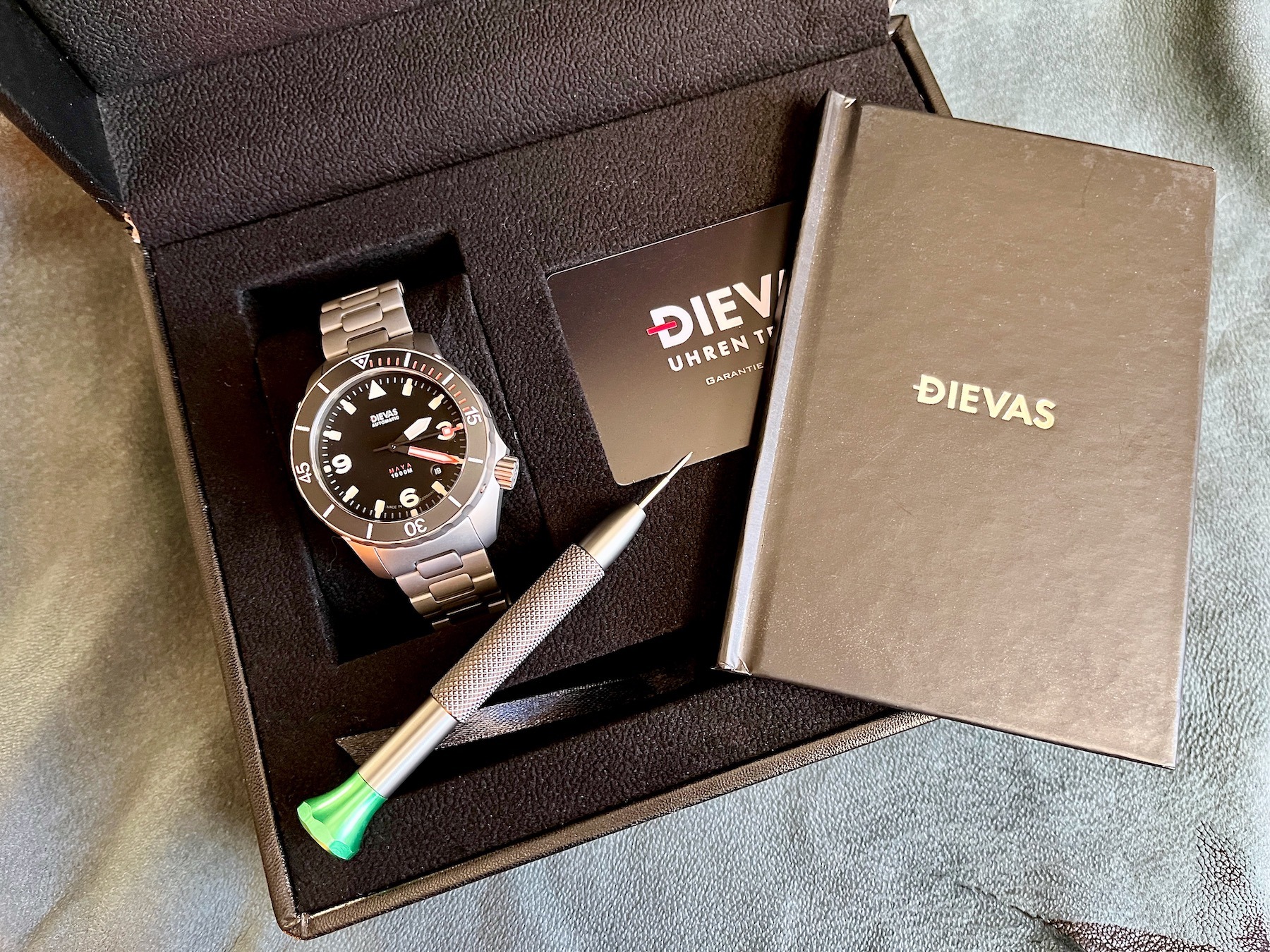 Dievas Maya MK III - The Time Bum